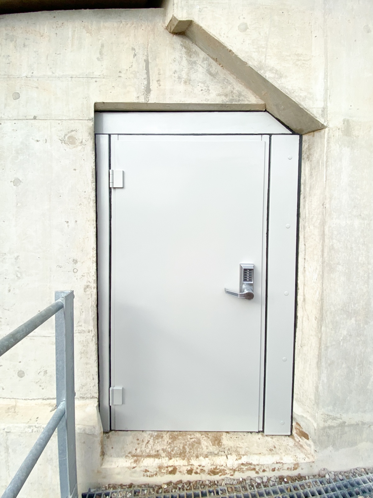 G15 steel doors for for Lincoln bypass road bridge