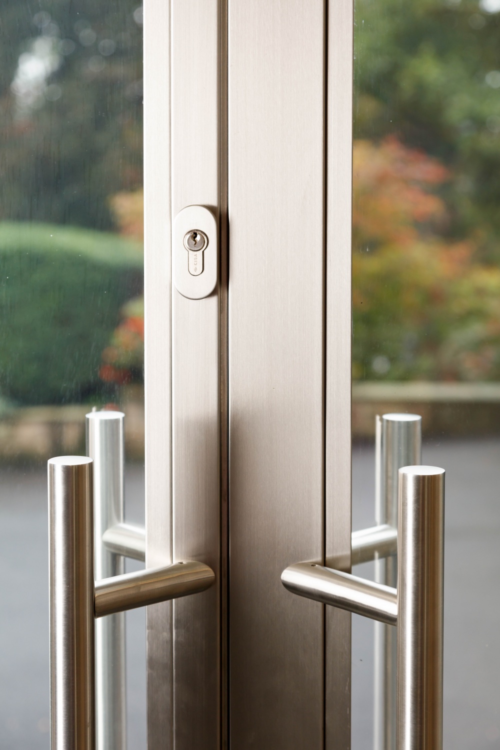 SG20 Locking systems, panic bars, mortice locks and more.